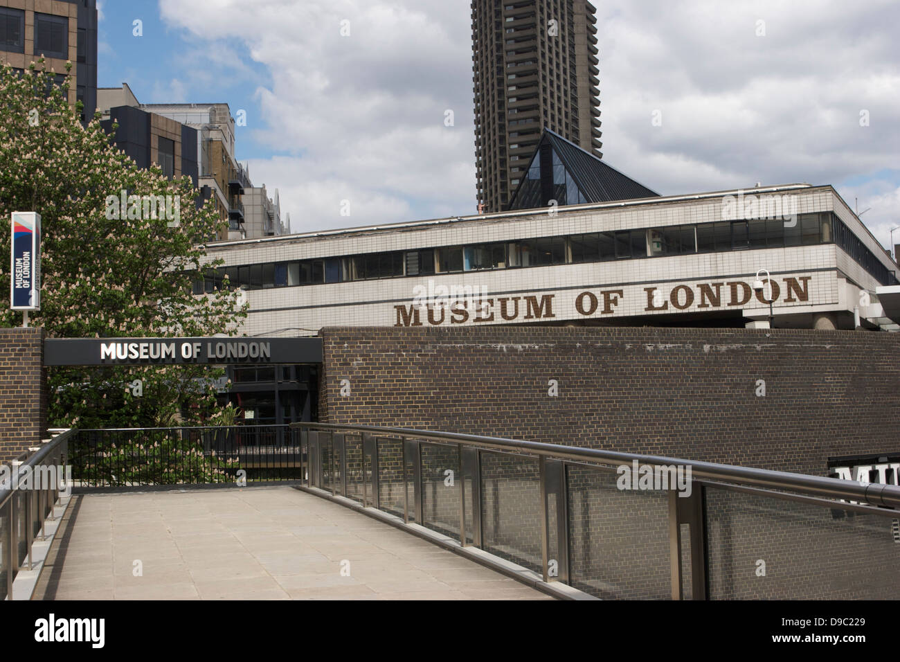 Entrance to the Museum of London Stock Photo - Alamy