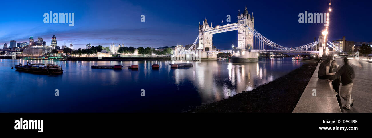 Panoramic view of the tower bridge and the Thames river Stock Photo - Alamy