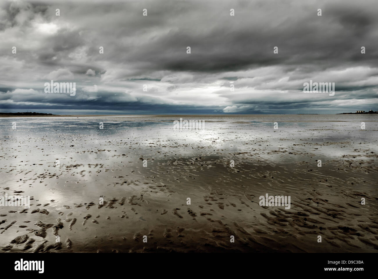 Dark Beach Reflection Stock Photo - Alamy