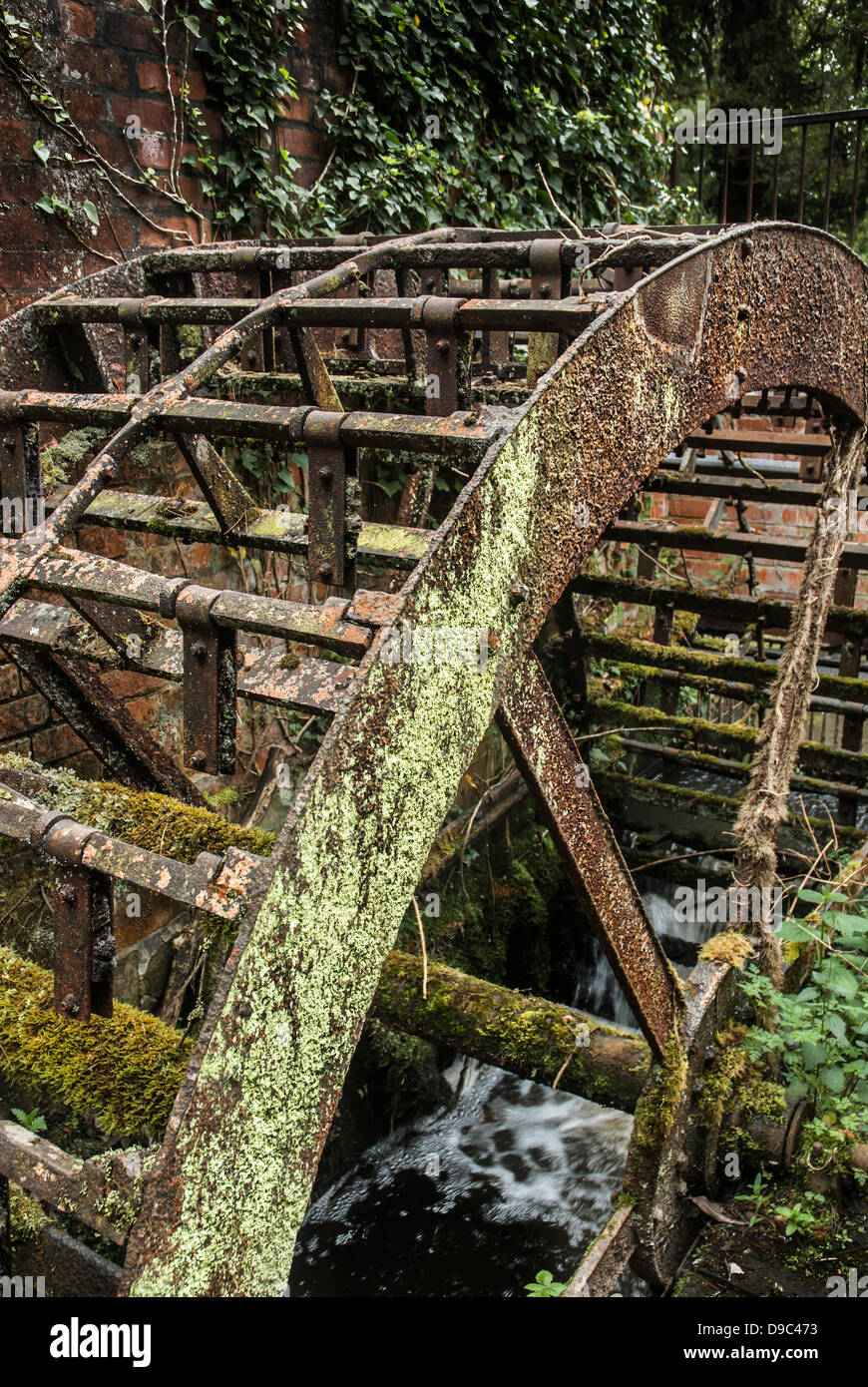 Iron waterwheel hi-res stock photography and images - Alamy