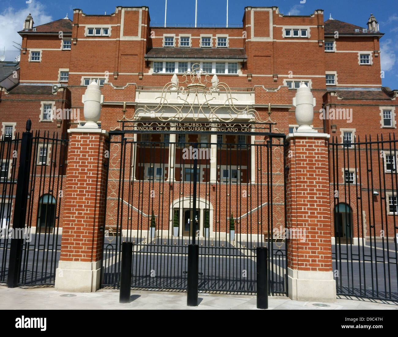 Oval cricket ground hi-res stock photography and images - Alamy
