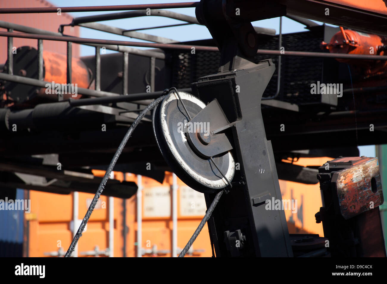 Steel wire cable on Hoist Wheel Lifting Block Stock Photo - Alamy