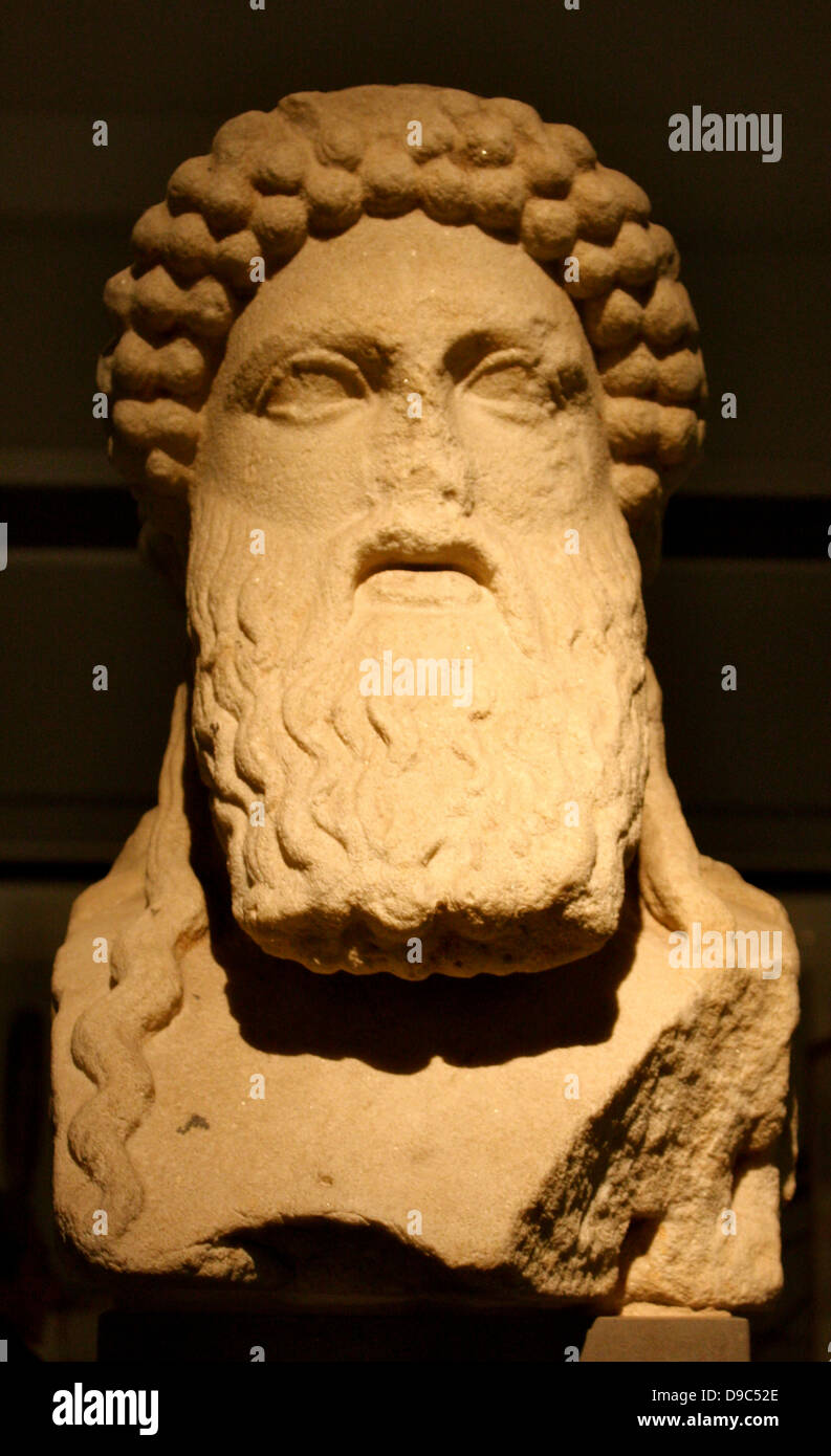 Herm statue hi-res stock photography and images - Alamy