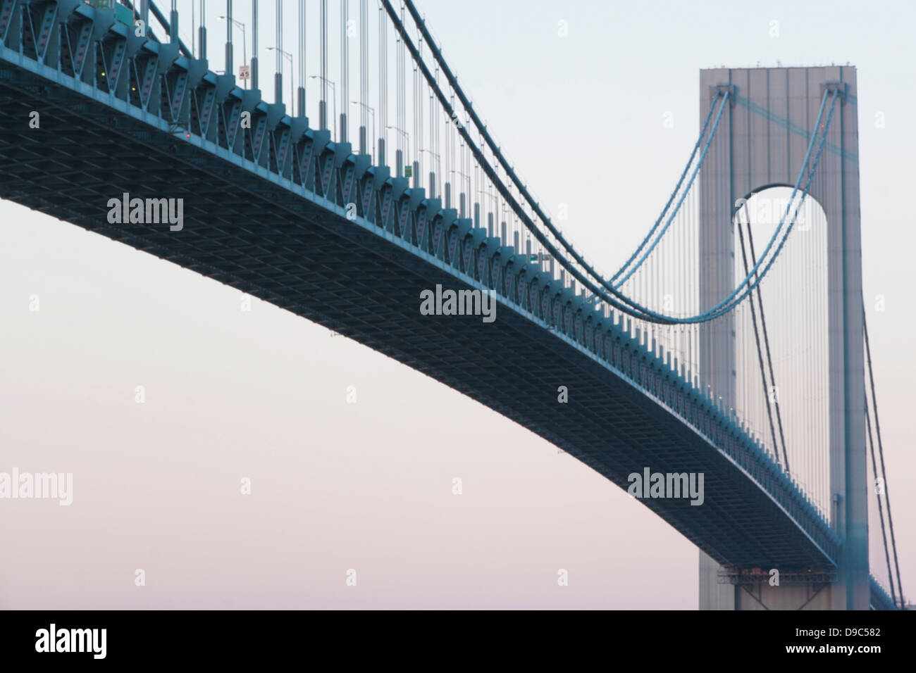 Underneath verrazano bridge hi-res stock photography and images - Alamy