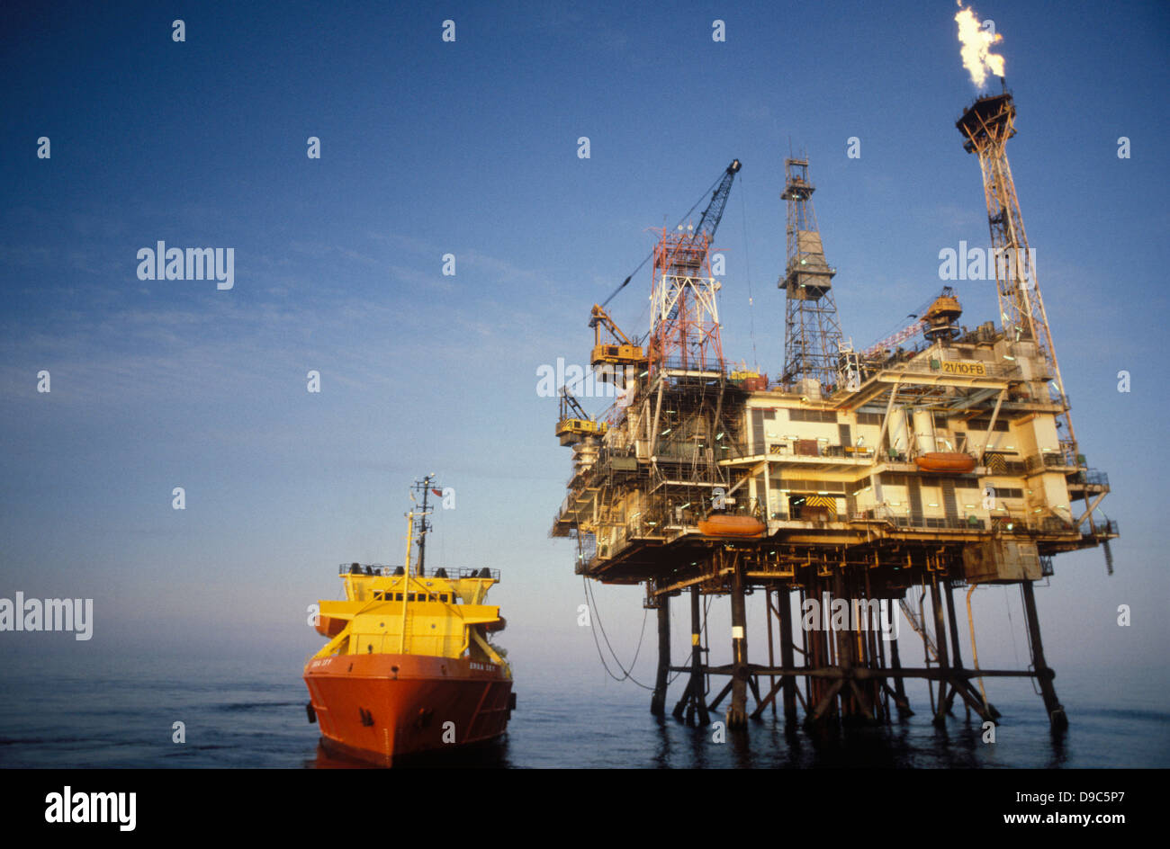 Forties bravo oil rig hi-res stock photography and images - Alamy