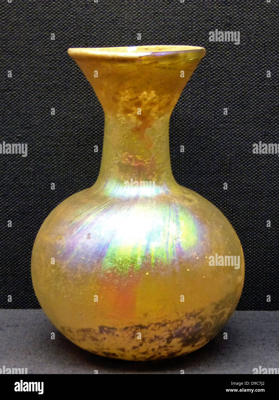 Blown glass ampullae and cups hi-res stock photography and images - Alamy