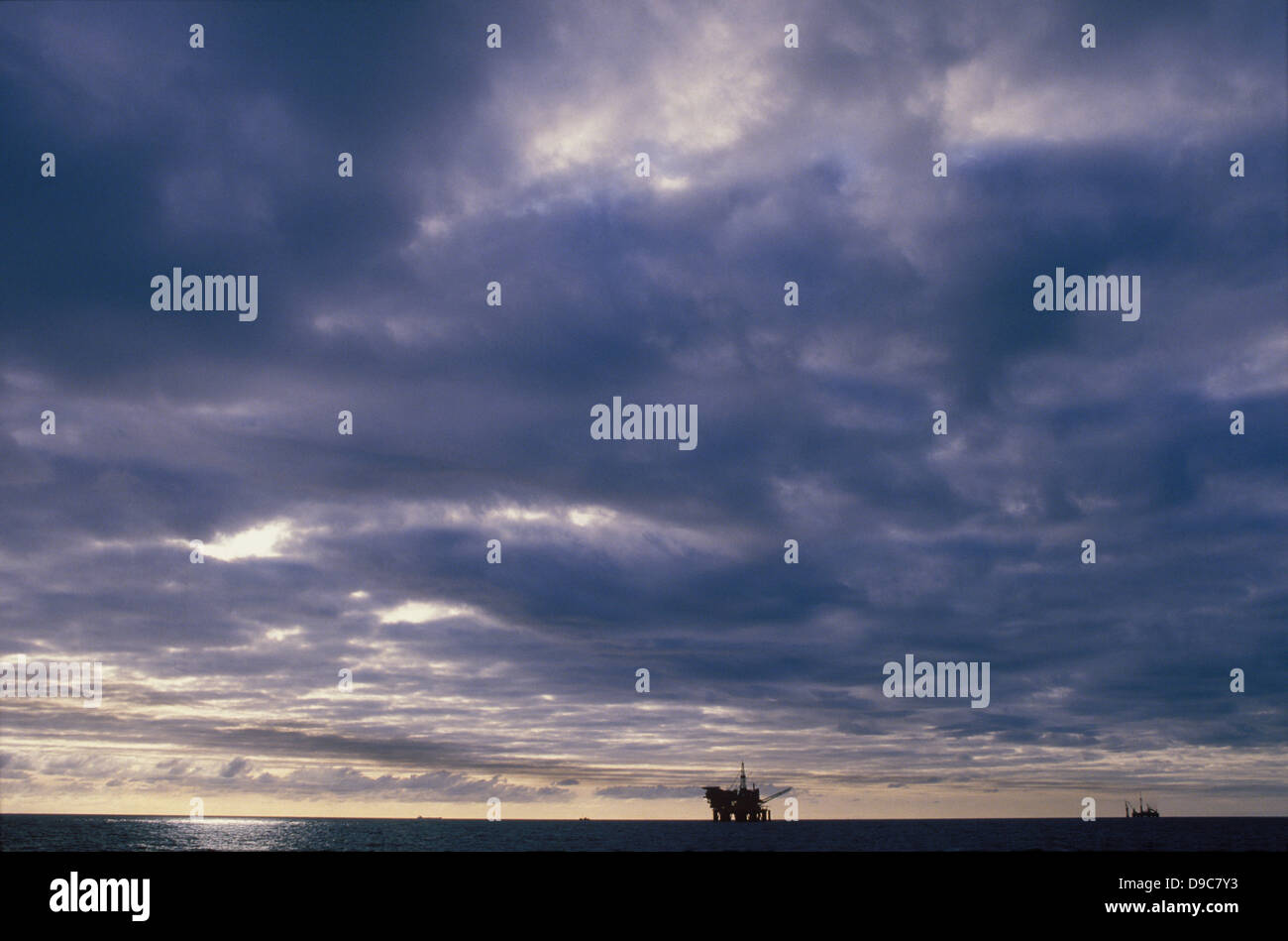Brent field oil rig hi-res stock photography and images - Alamy