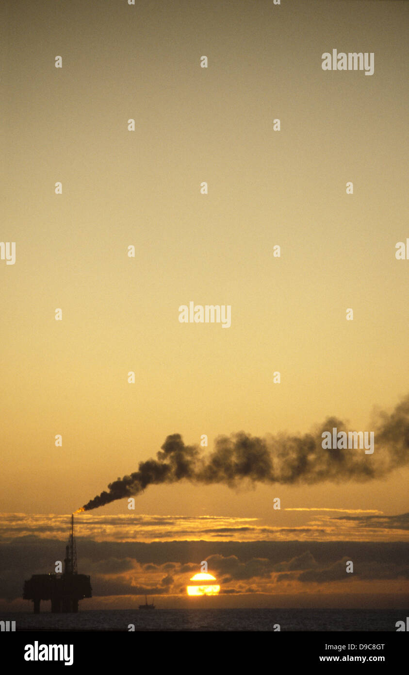 Brent north sea oil rig hi-res stock photography and images - Alamy