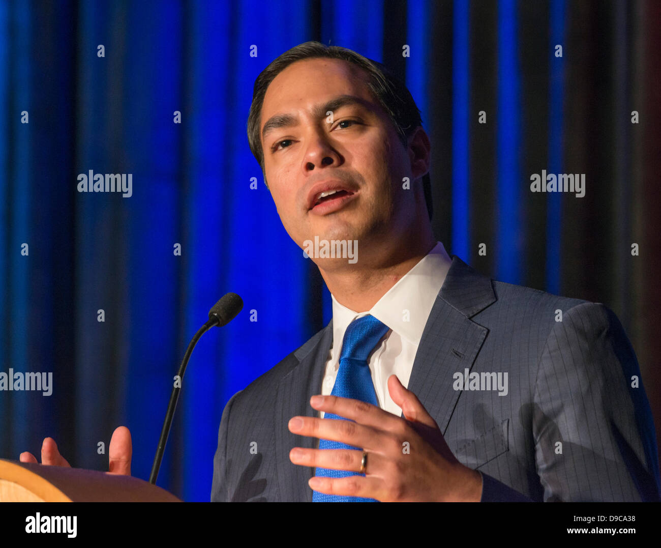 Julian scott hi-res stock photography and images - Alamy