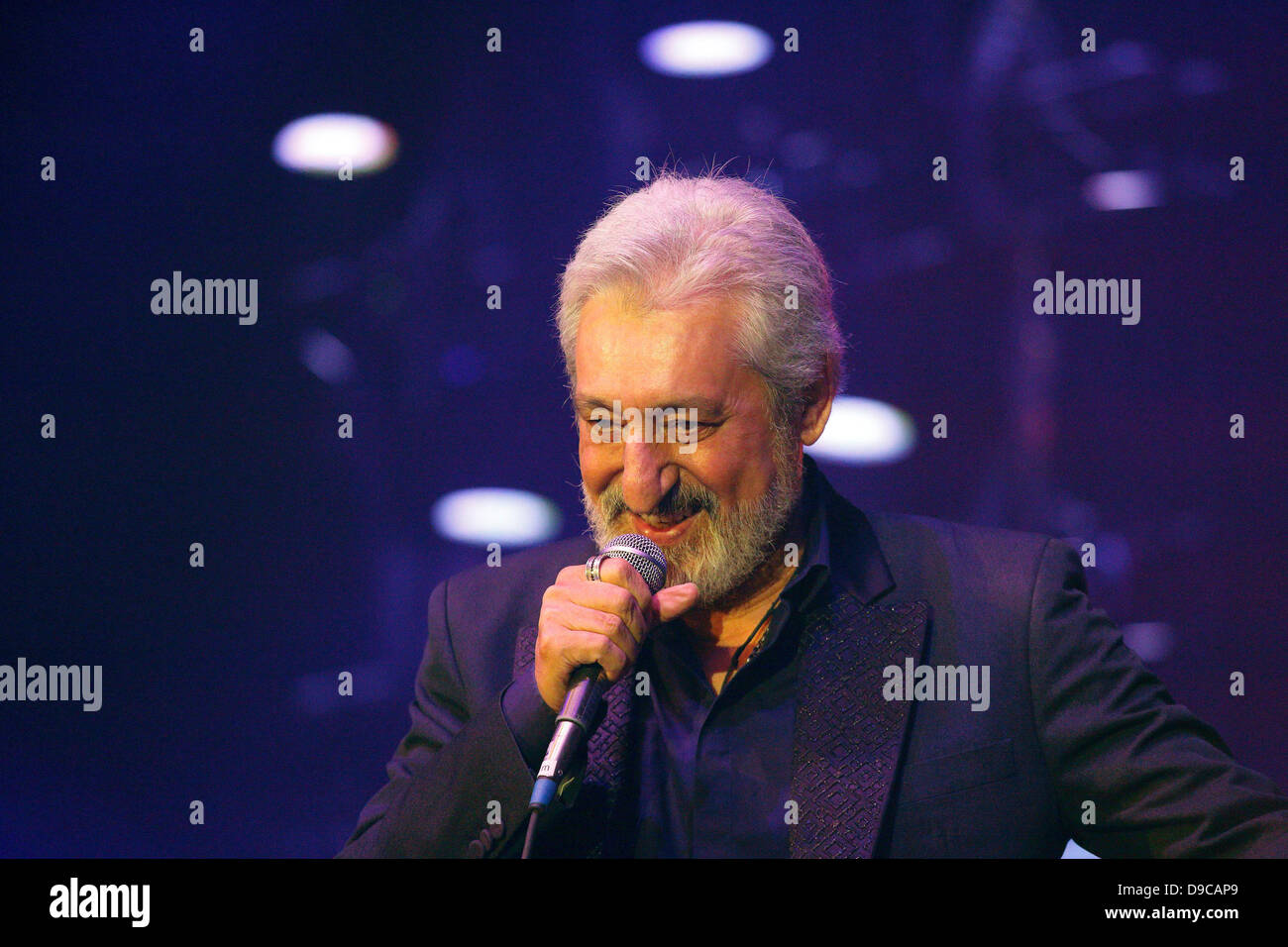 Iranian singer ebi performs on hi-res stock photography and images - Alamy