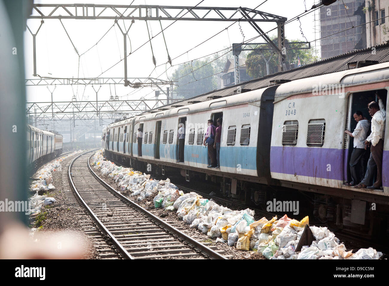 A passenger train in India Stock Photo - Alamy