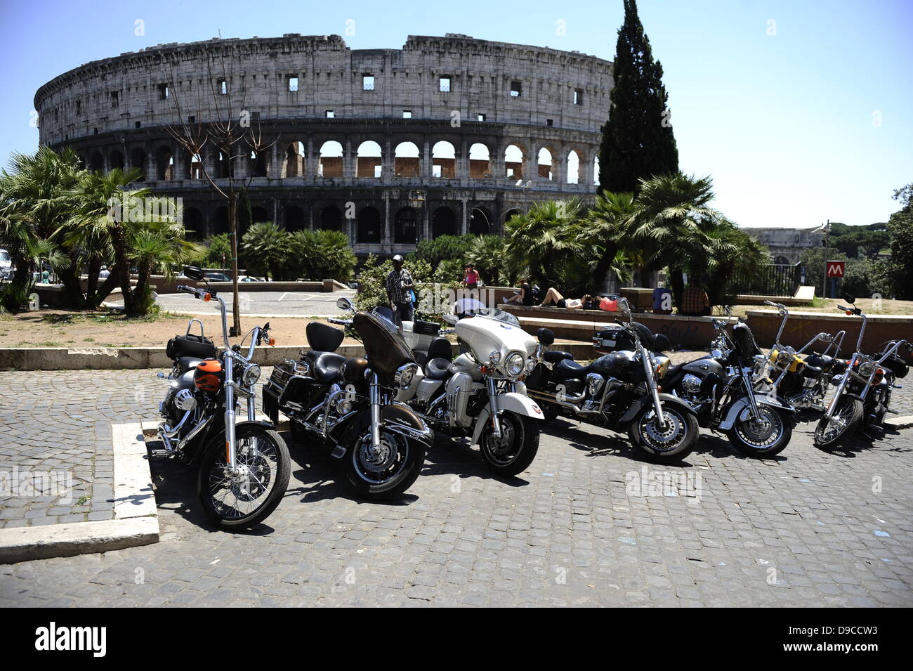 Rome, Italy. 16th June, 2013. Harley-Davidson Enthusiasts Roll Into ...