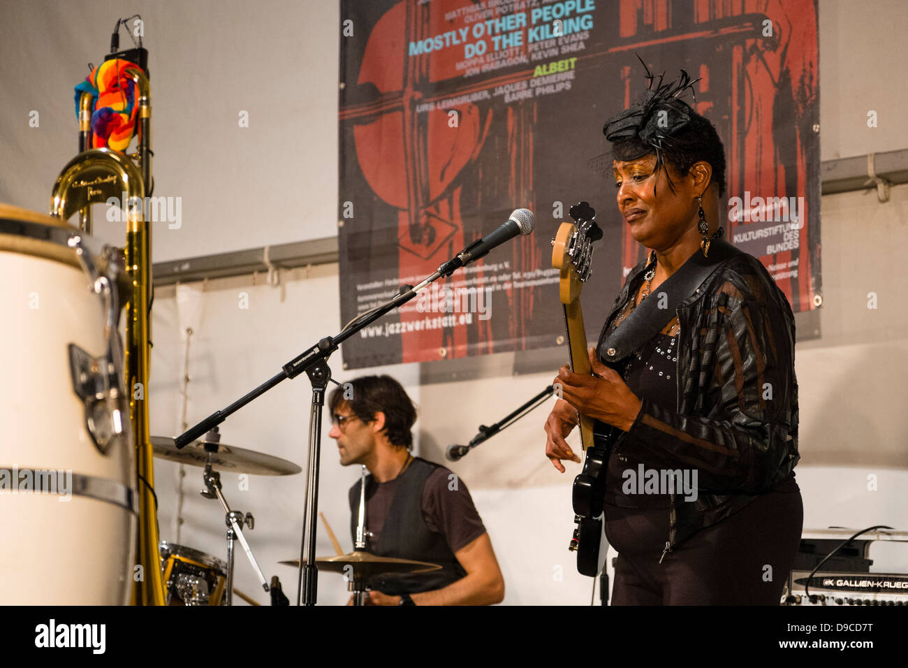 Kim Clarke - 50. Jazzwerkstatt Peitz - JOSEPH BOWIE`S DEFUNK`T Stock ...