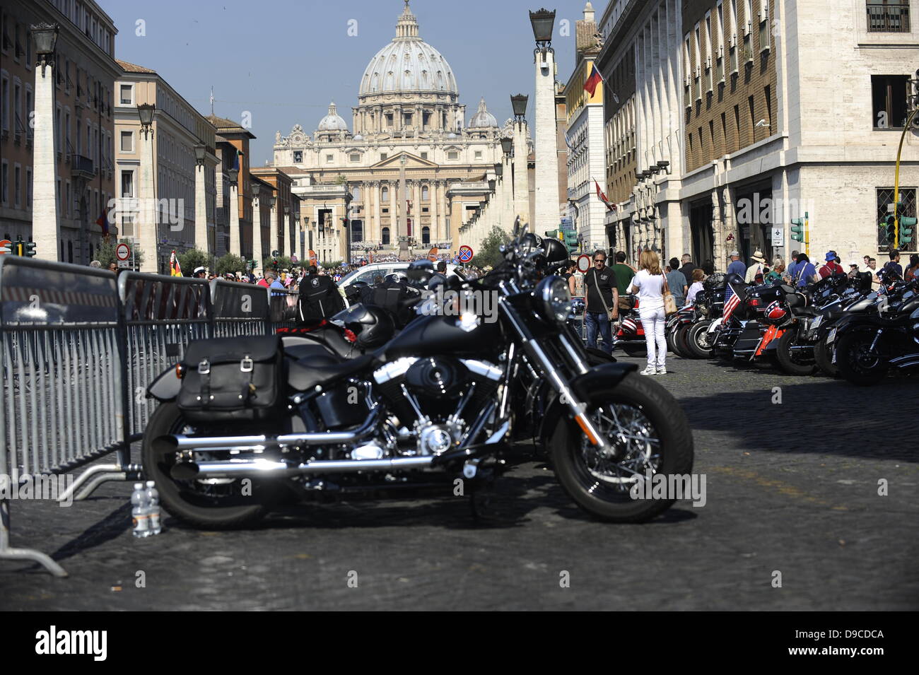 Harley Davidson Rally Enthusiasts Roll Into Rome. The low rumbling of ...