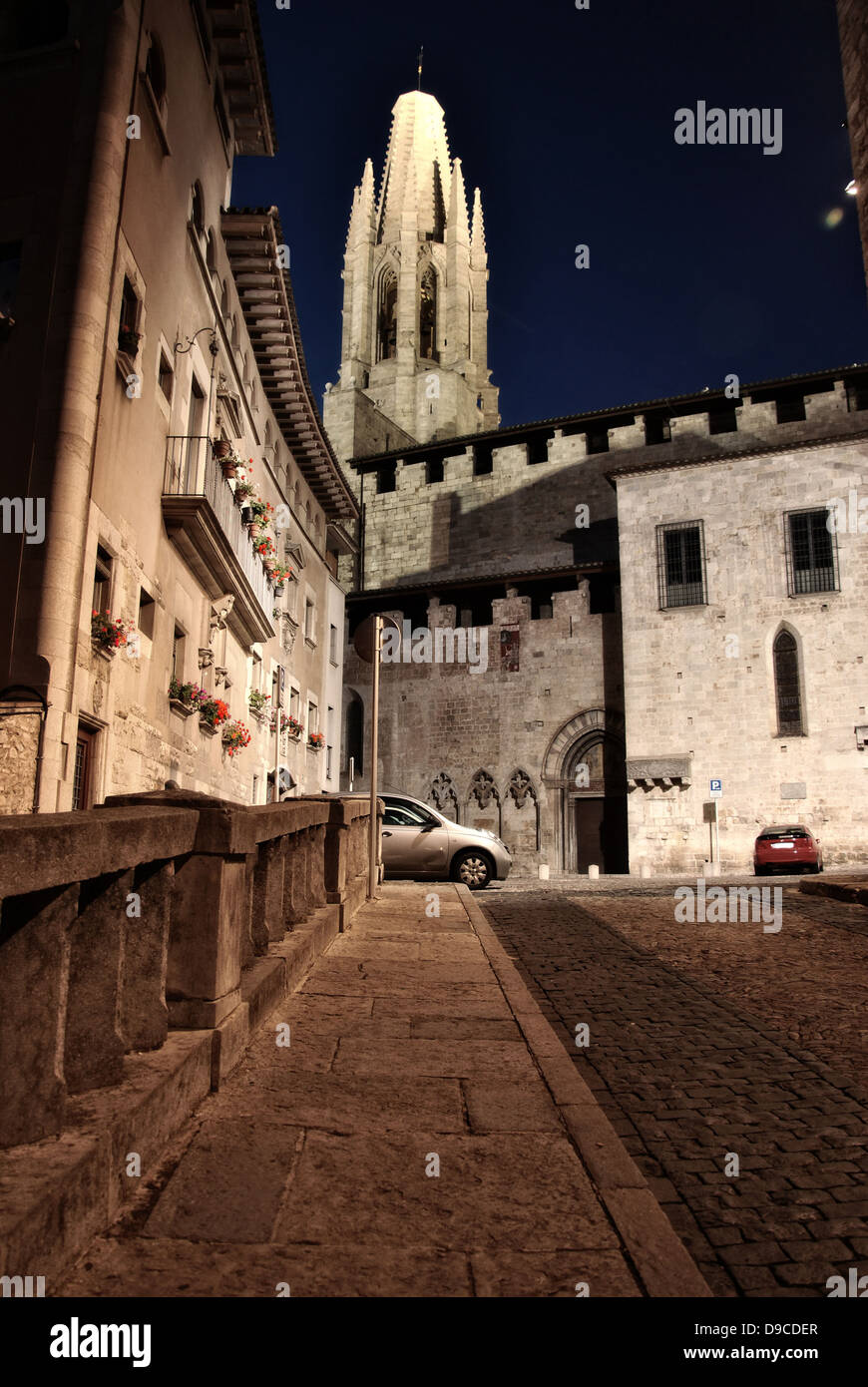 Girona spain architecture hi-res stock photography and images - Alamy
