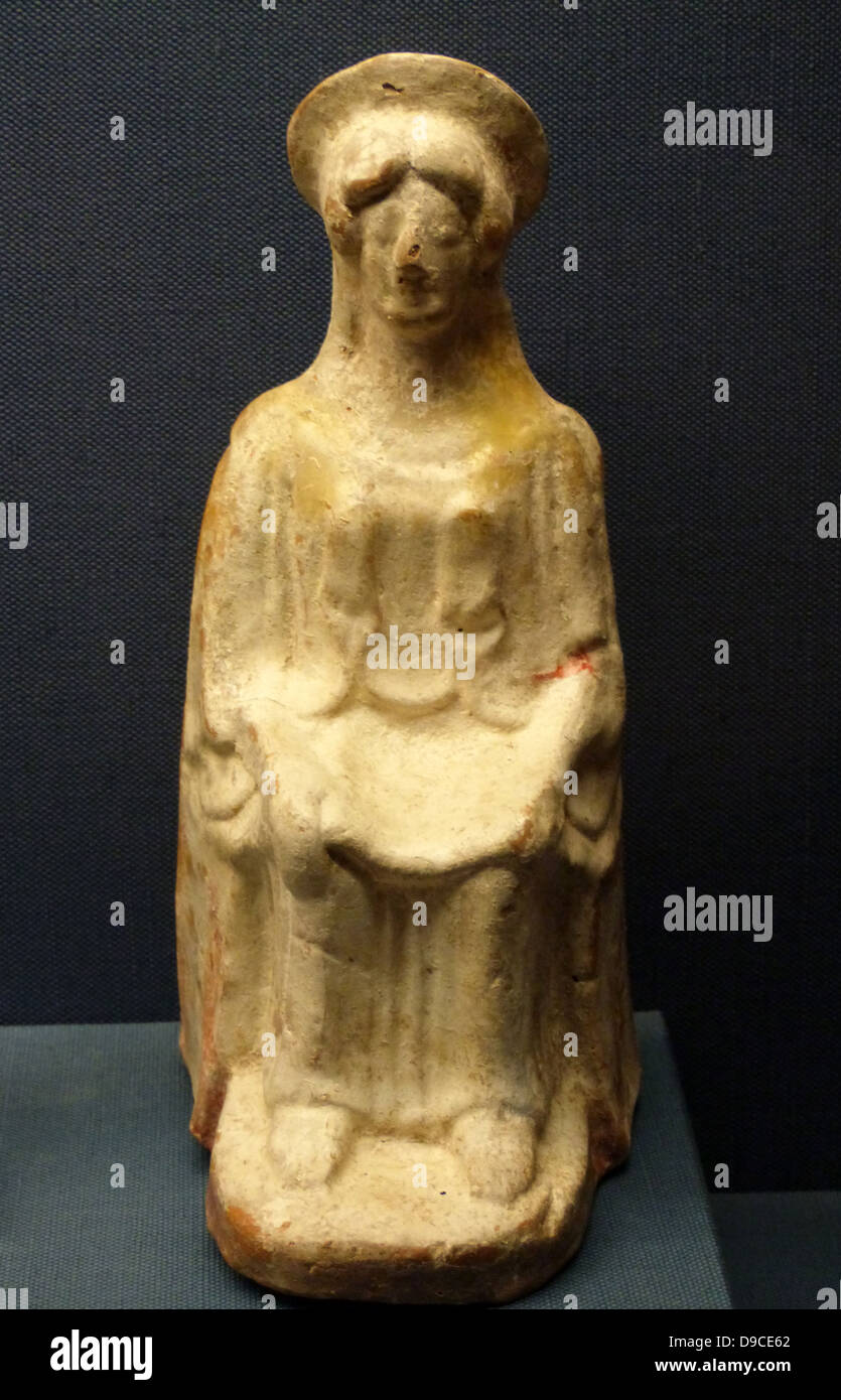 Athena ancient goddess pottery hi-res stock photography and images - Alamy