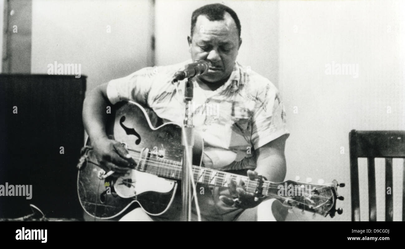 BIG JOE WILLIAMS (1903-1982) Promotional photo of US Delta Blues ...