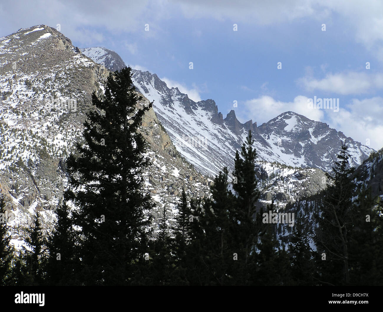 Rocky Mountain National Park in Colorado offers visitors alpine lakes ...