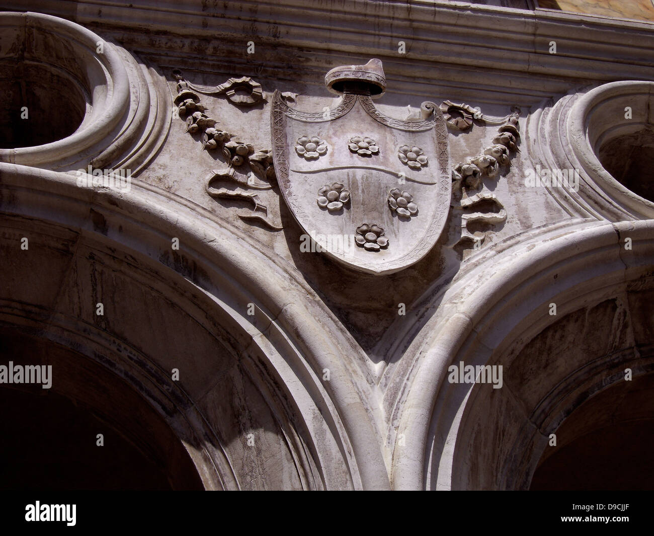Detail of the Doge's Palace Courtyard, Venice. Built in Venetian Gothic ...