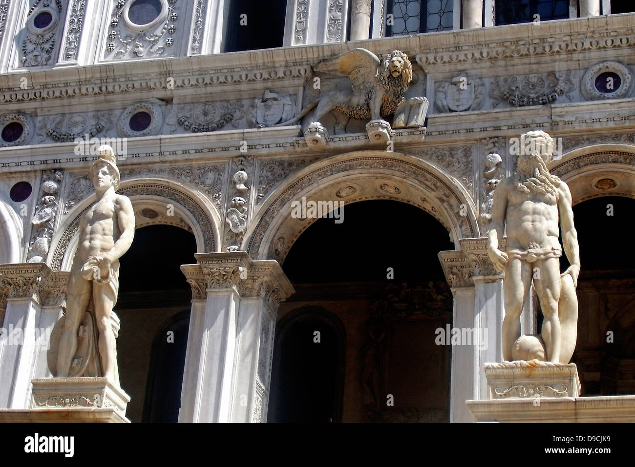 Detail of the Doge's Palace Courtyard, Venice. Built in Venetian Gothic ...
