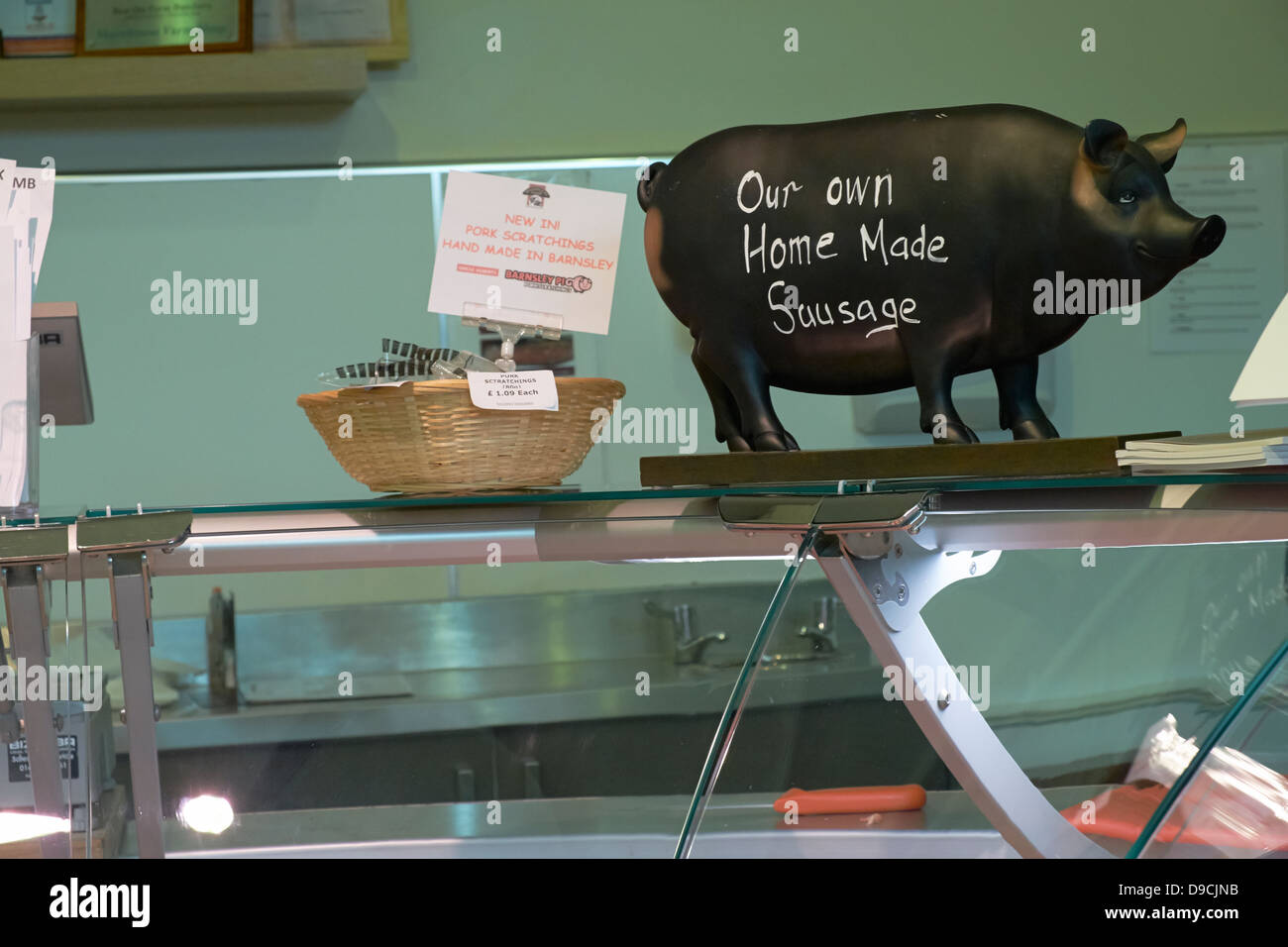 Shop Counter Stock Photos & Shop Counter Stock Images - Alamy