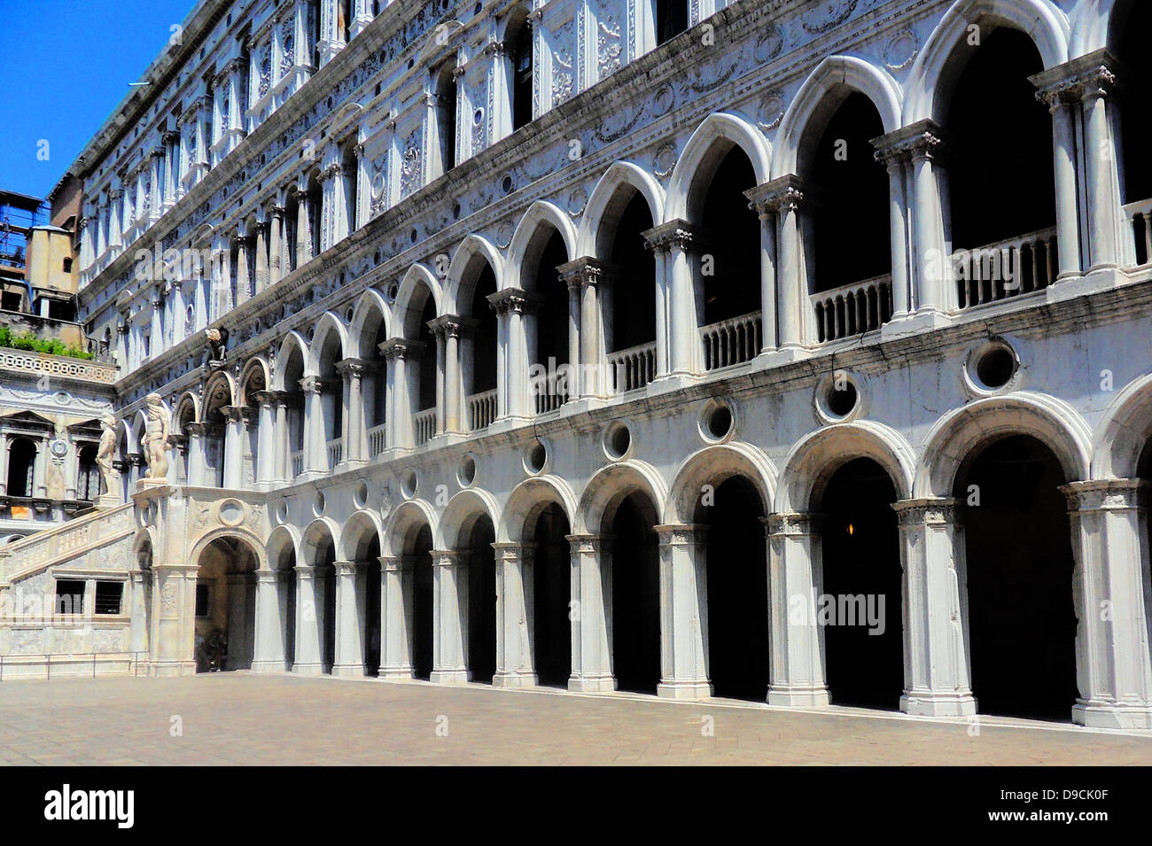 Detail of the Doge's Palace Courtyard, Venice. Built in Venetian Gothic ...