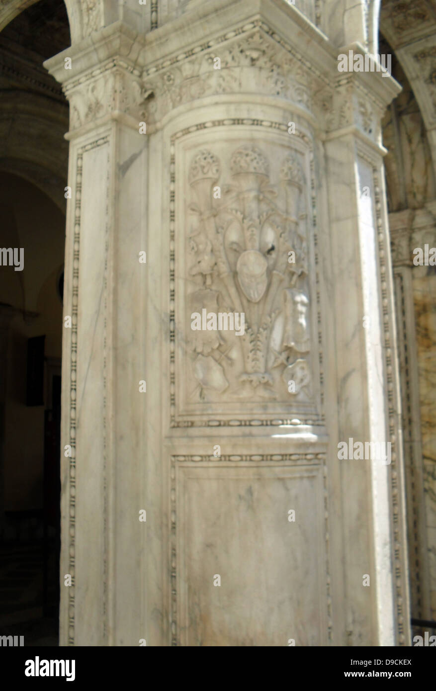 Detail of the Doge's Palace Courtyard, Venice. Built in Venetian Gothic ...