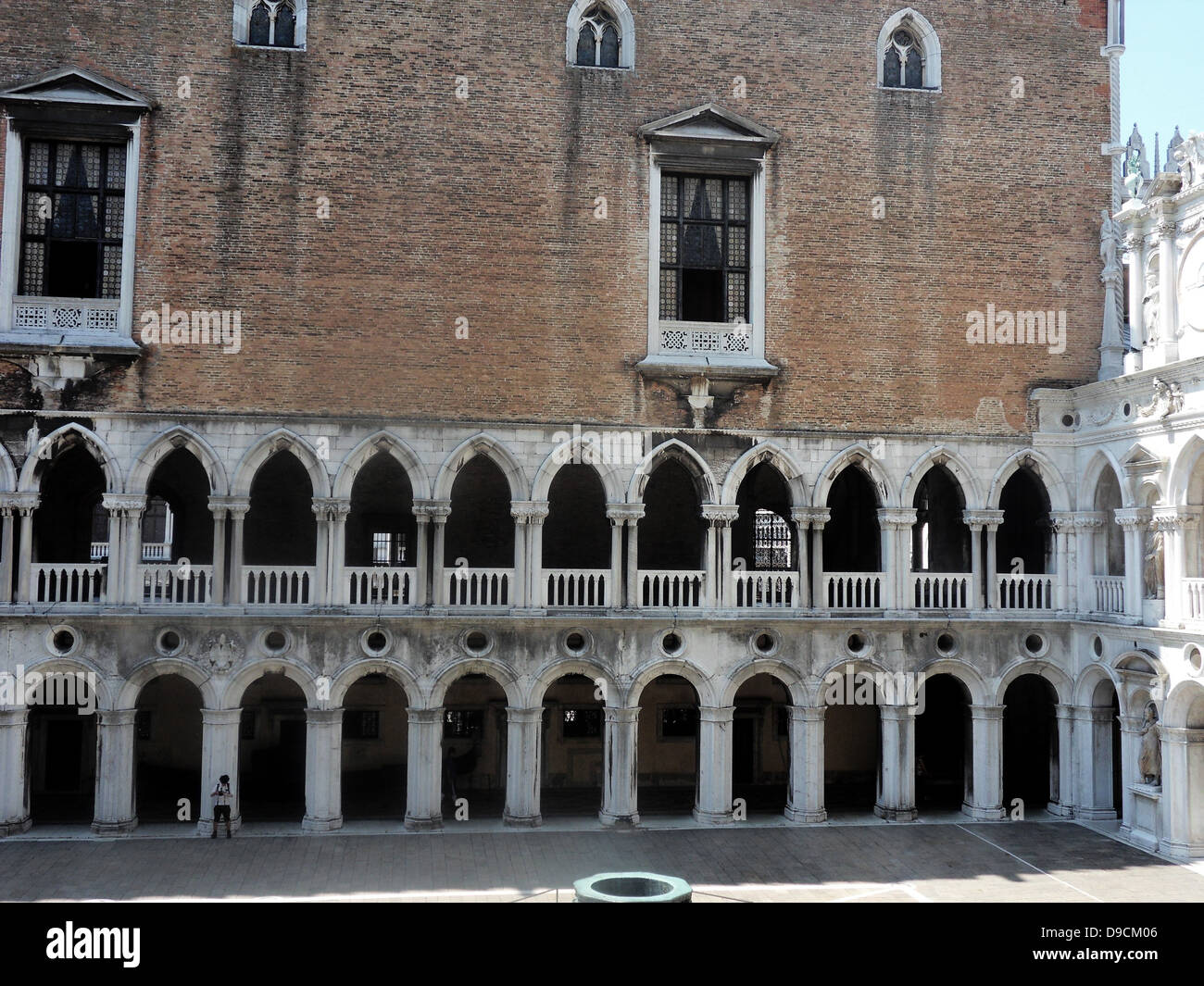 Detail of the Doge's Palace Courtyard, Venice. Built in Venetian Gothic ...