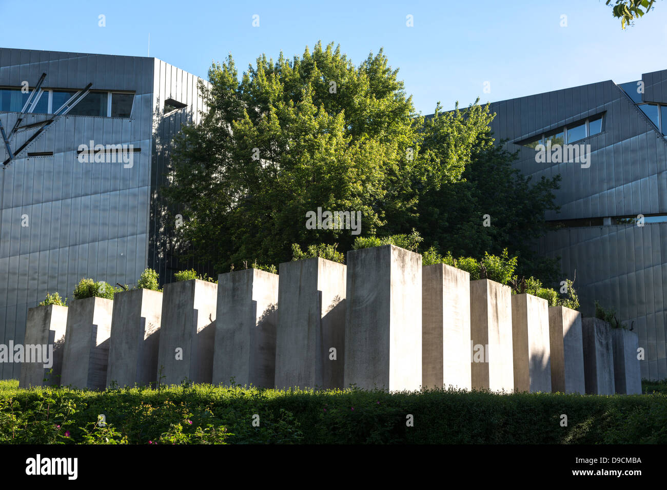 Jewish museum berlin garden exile hi-res stock photography and images ...