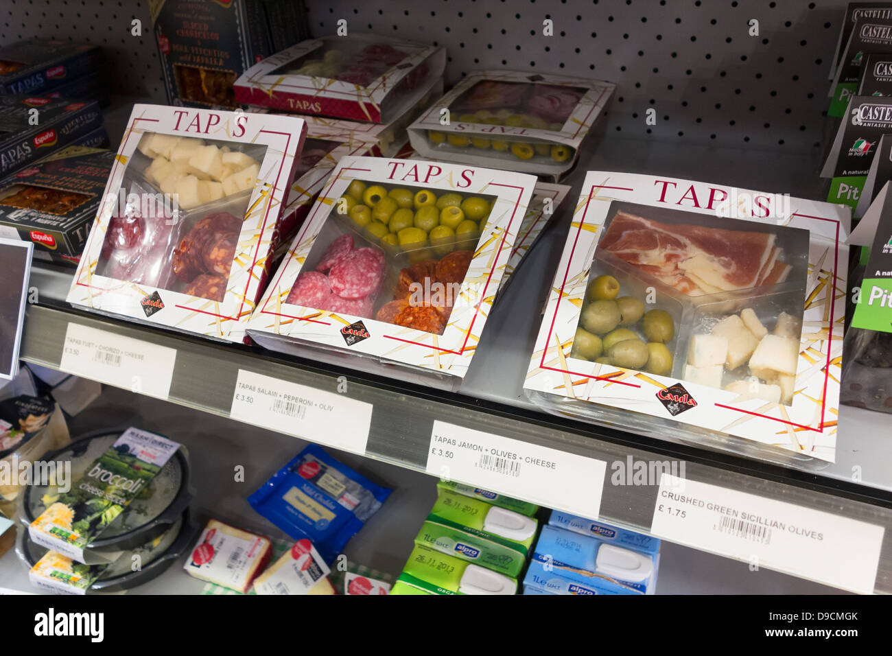 Supermarket food boxes hi-res stock photography and images - Alamy