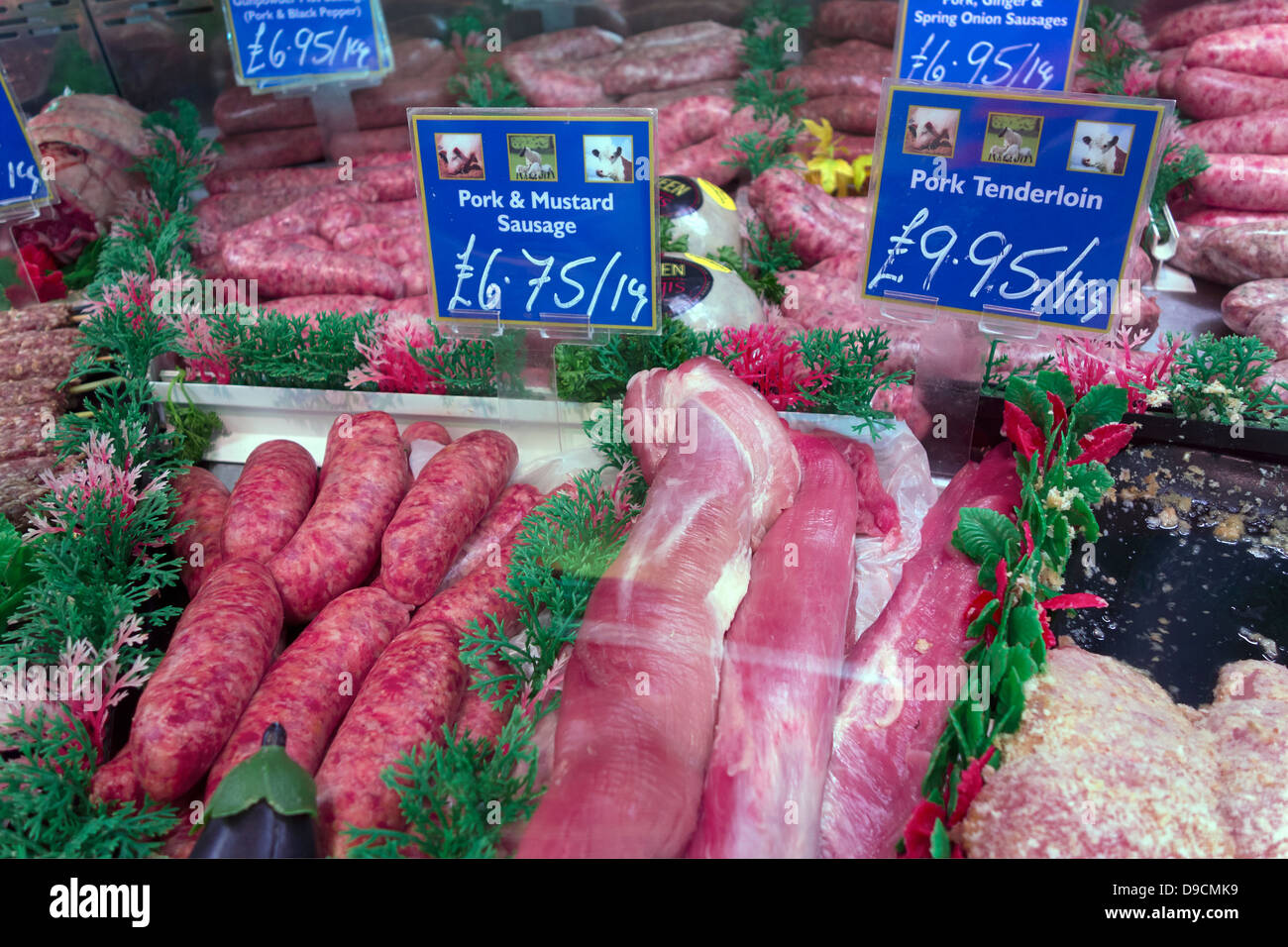 Meat counter hi-res stock photography and images - Alamy