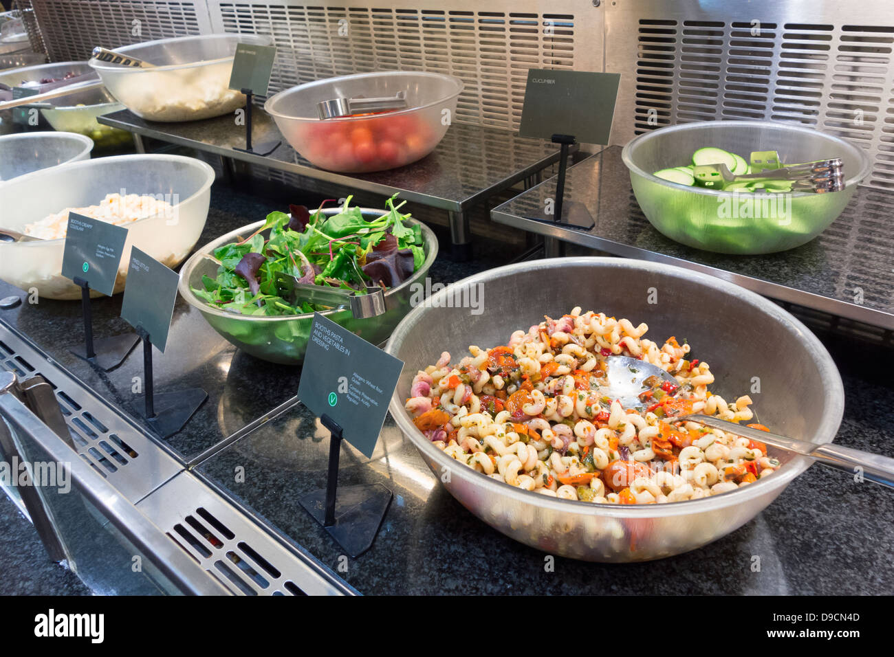 Supermarket counters hi-res stock photography and images - Alamy