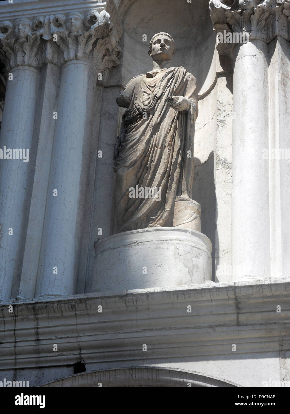 Detail of the Doge's Palace Courtyard, Venice. Built in Venetian Gothic ...