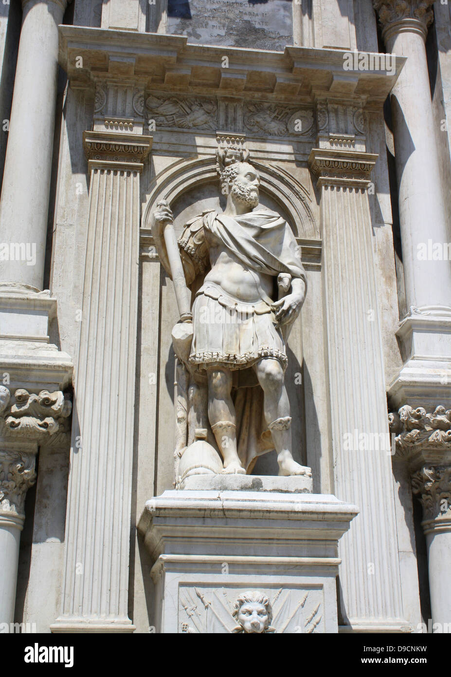 Detail of the Doge's Palace Courtyard, Venice. Built in Venetian Gothic ...
