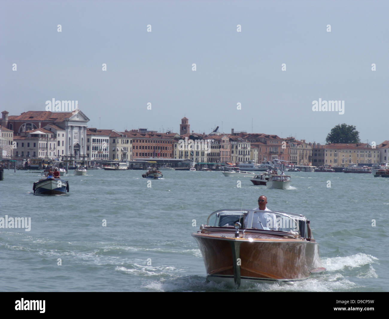 Archival speedboat hi-res stock photography and images - Alamy