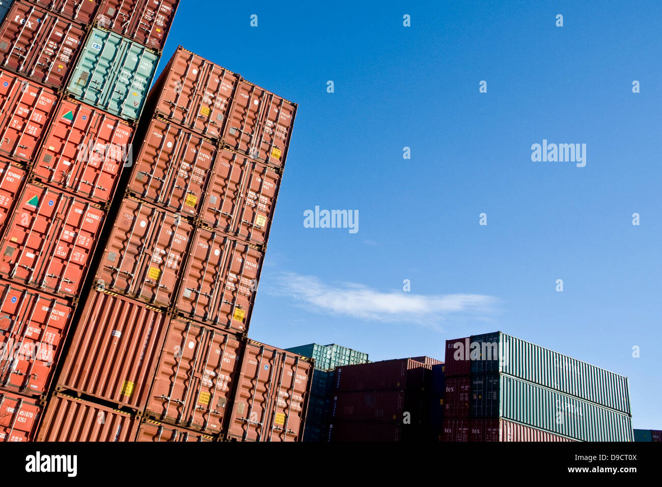 Pile of cargo hi-res stock photography and images - Alamy