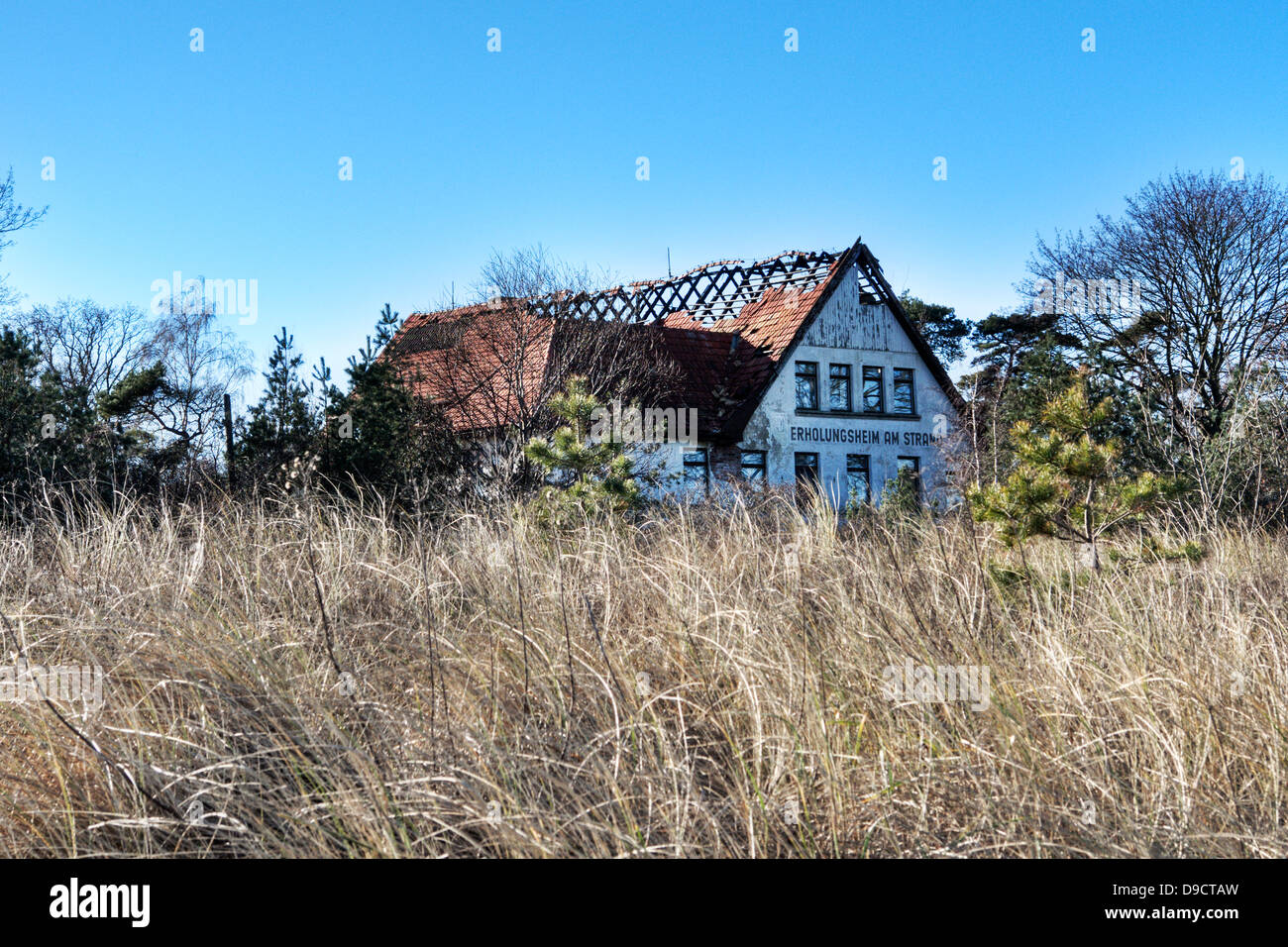 Old rest home on the beach Stock Photo - Alamy