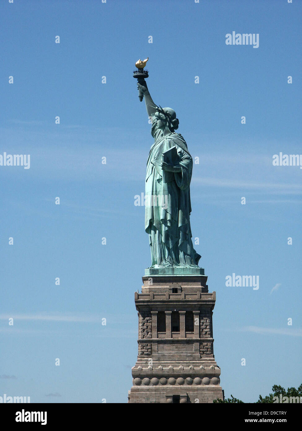 Statue of Liberty National Monument STLI 02-06 Stock Photo - Alamy