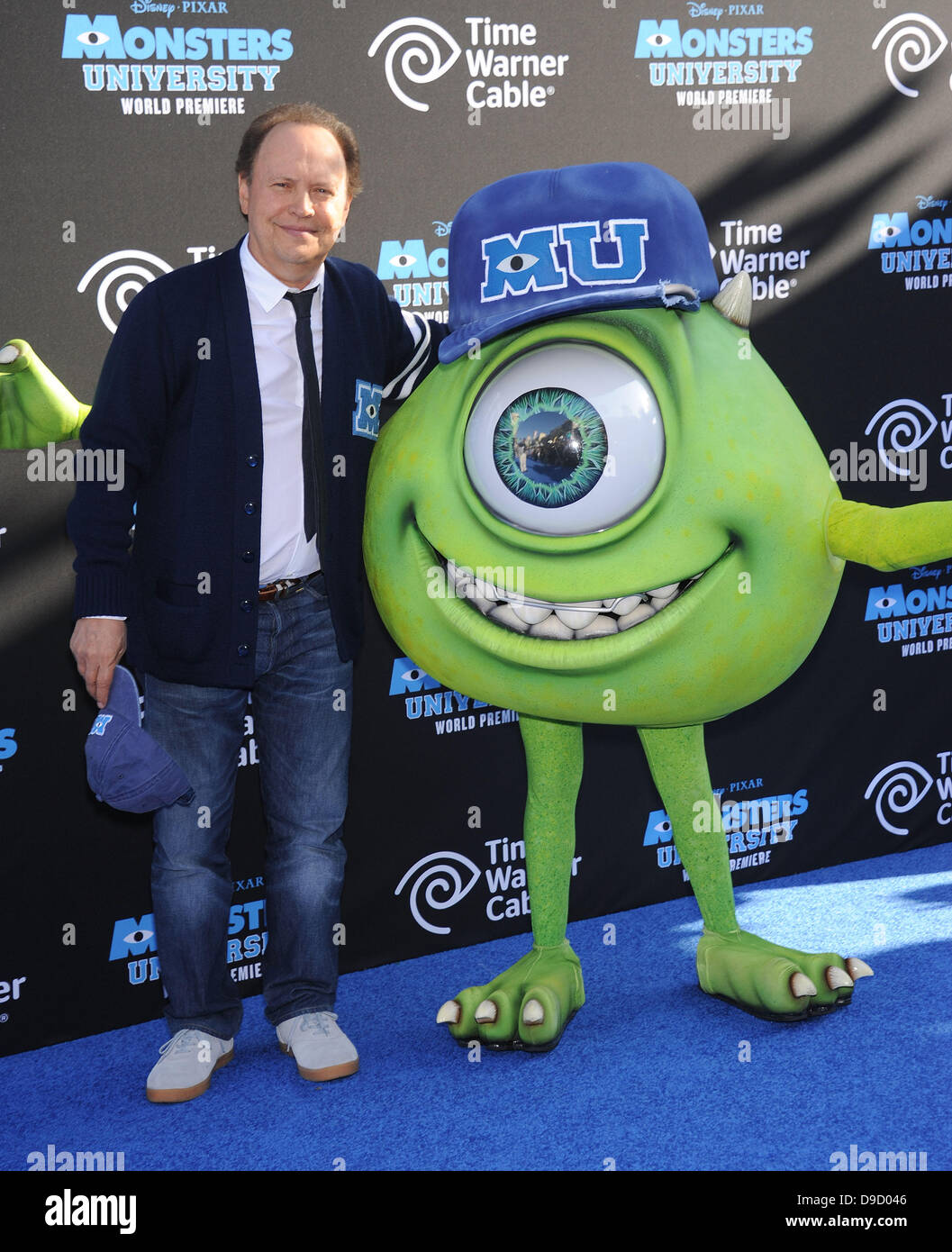 Billy crystal monsters inc hi-res stock photography and images - Alamy