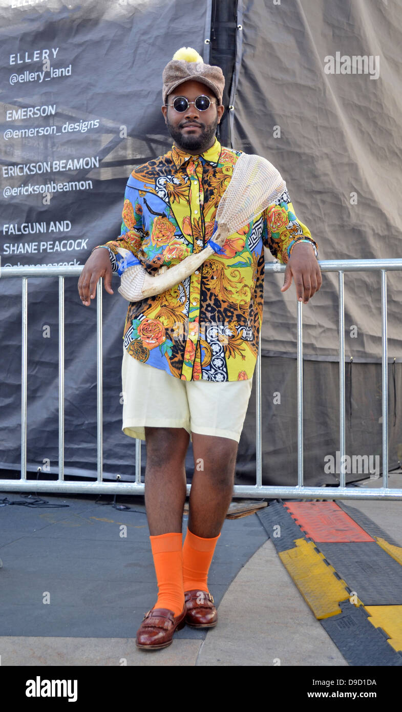 Man outrageous clothes hi-res stock photography and images - Alamy