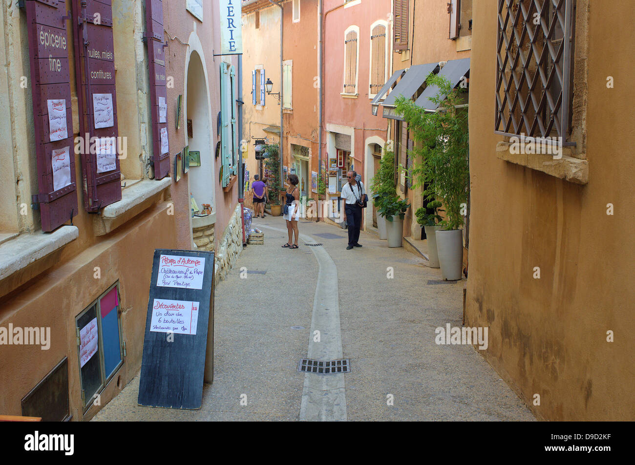 Rousillon village Provence Vaucluse France Stock Photo - Alamy