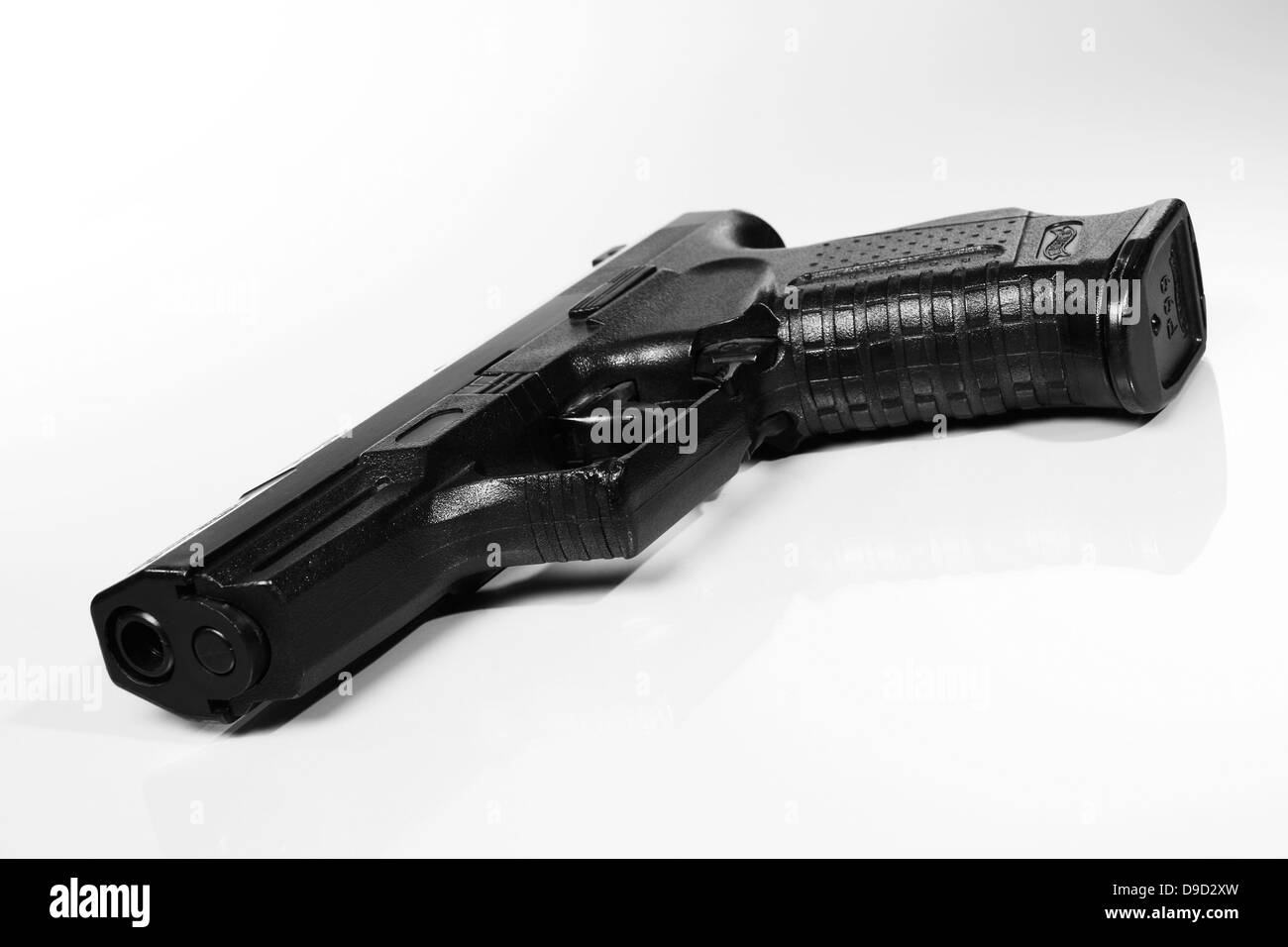 Rattle gun hi-res stock photography and images - Alamy