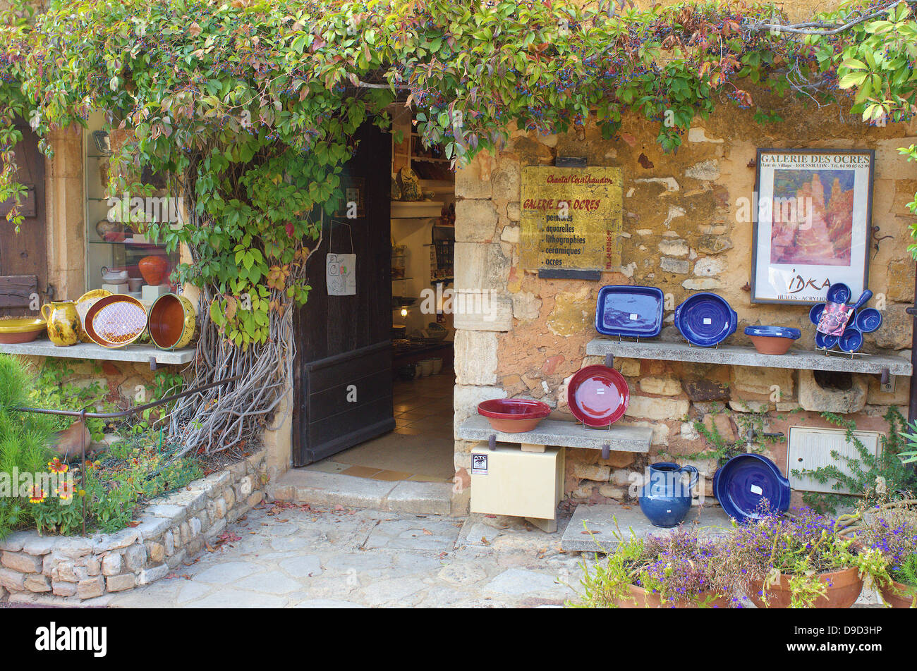 Rousillon village Provence Vaucluse France Stock Photo - Alamy