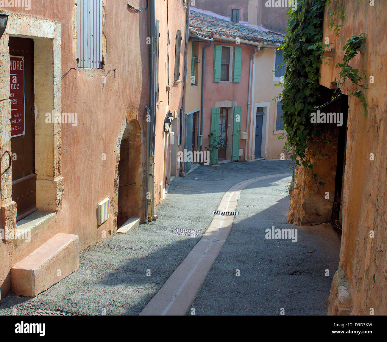 Rousillon village Provence Vaucluse France Stock Photo - Alamy