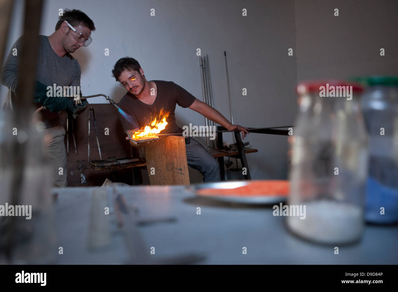 Ly men hi-res stock photography and images - Alamy