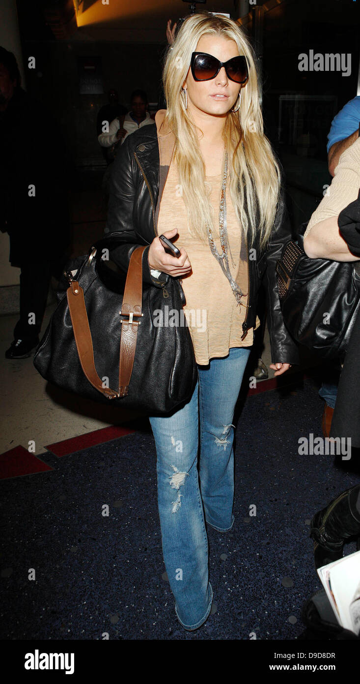 Jessica Simpson arrives at LAX airport Los Angeles, California - 26.03. ...