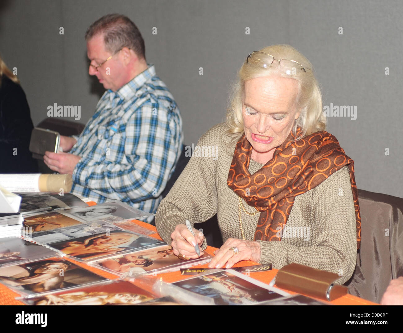 Shirley Eaton Celebrities sign autographs at the Memorabilia Show at ...