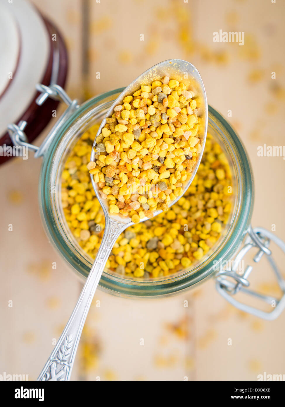 Pollen in glass hi-res stock photography and images - Alamy