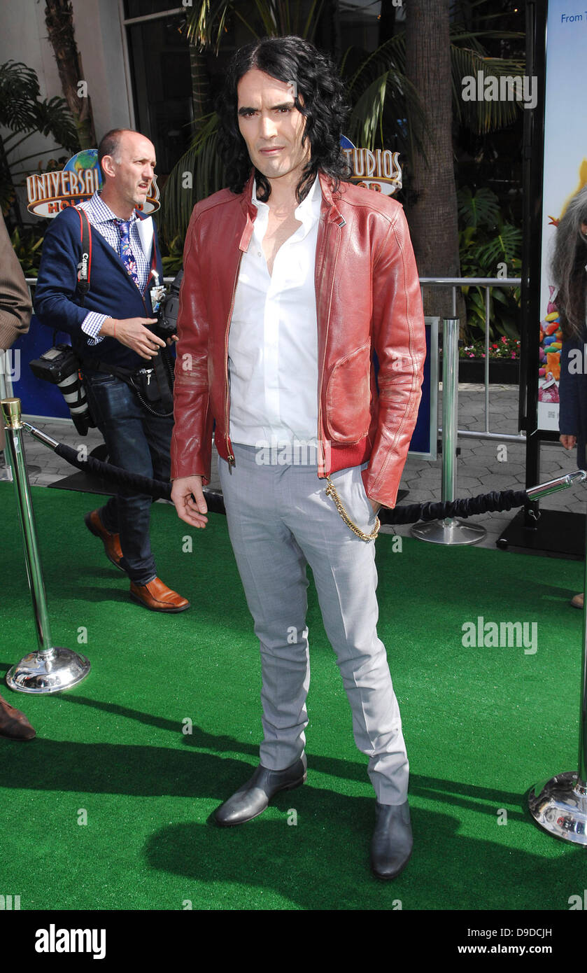 Russell Brand, Los Angeles premiere of 'Hop' at Universal Studios ...