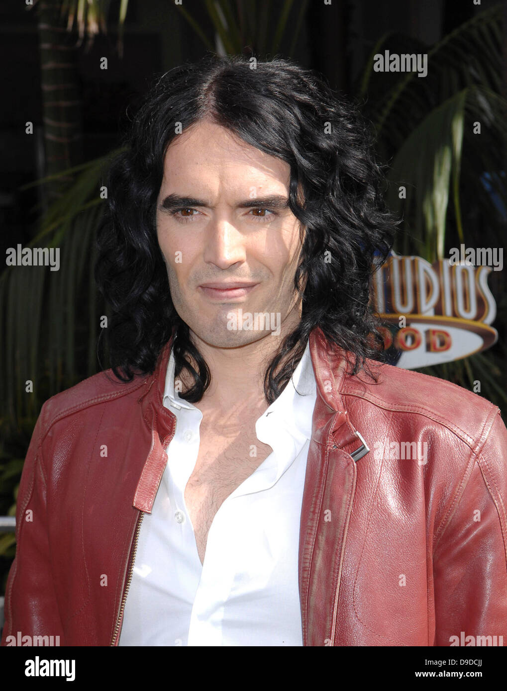 Russell Brand, Los Angeles premiere of 'Hop' at Universal Studios ...